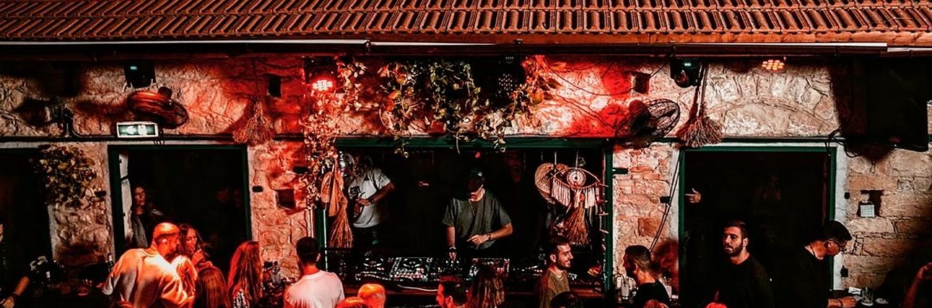 Το Mason Bar κάνει κατάσταση έξω | | wiz cyprus guide