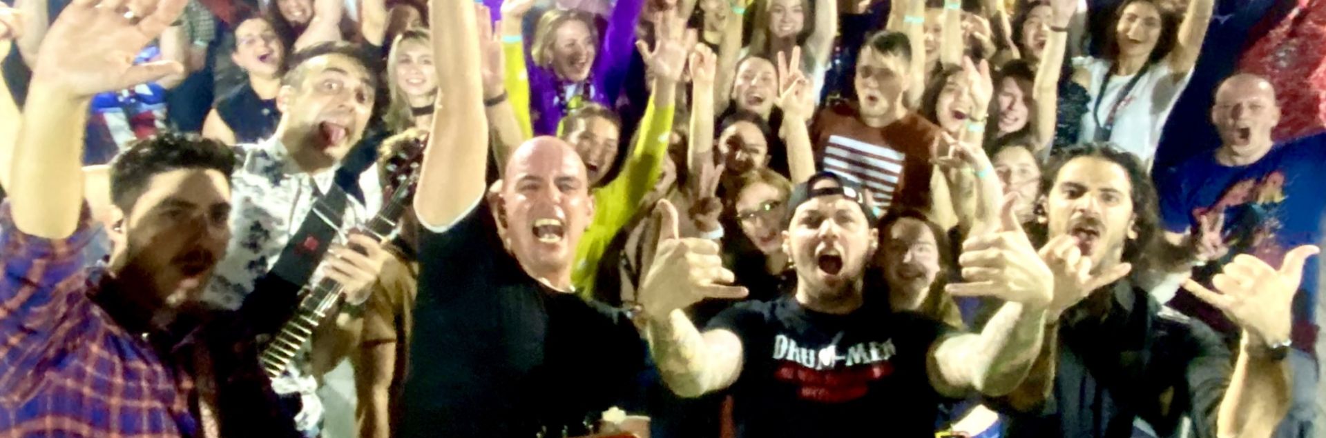 Οι Minus One απαντούν πώς έγινε το «κονέ» με τους Scorpions | | wiz ...