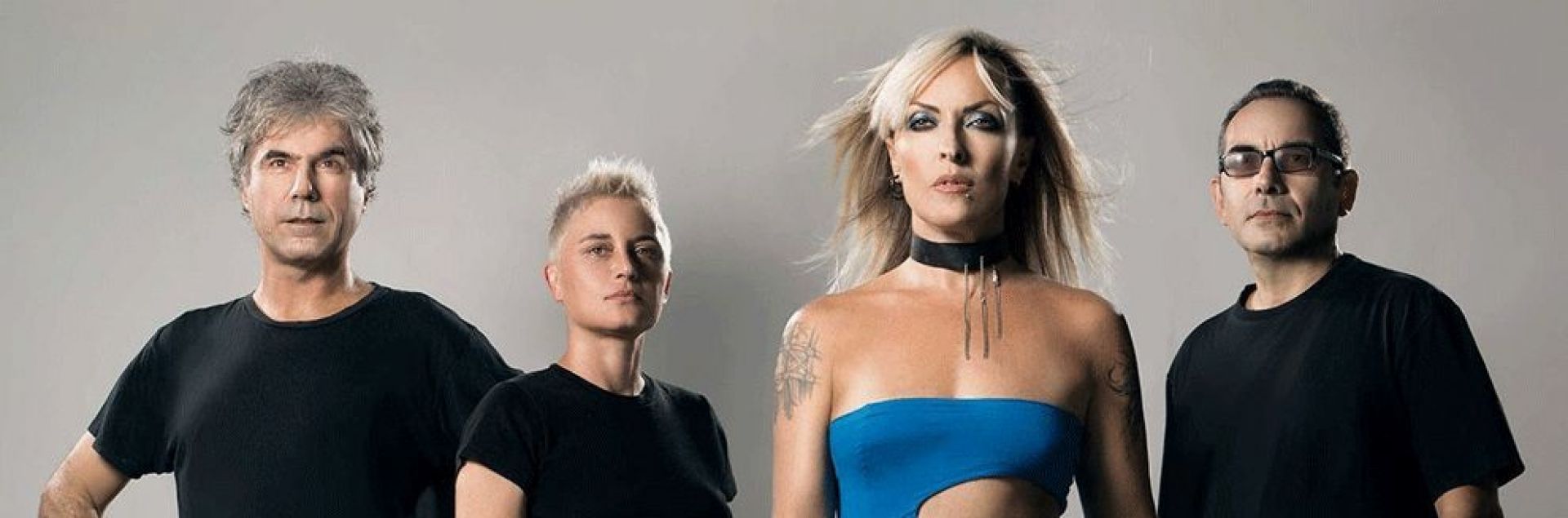 Mπλε και Prospectus μαζί επί σκηνής | | wiz cyprus guide