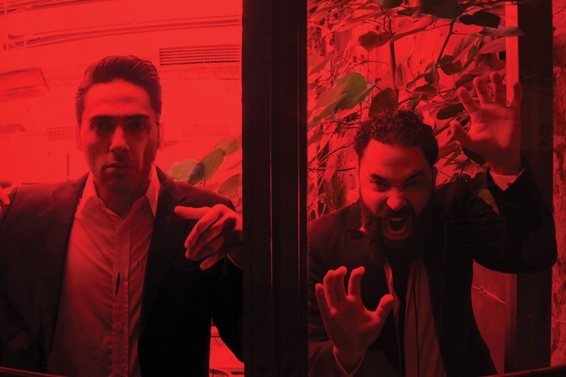 «RED PETER Από τον πίθηκο στον Άνθρωπο» στο Σατιρικό από το θέατρο ...