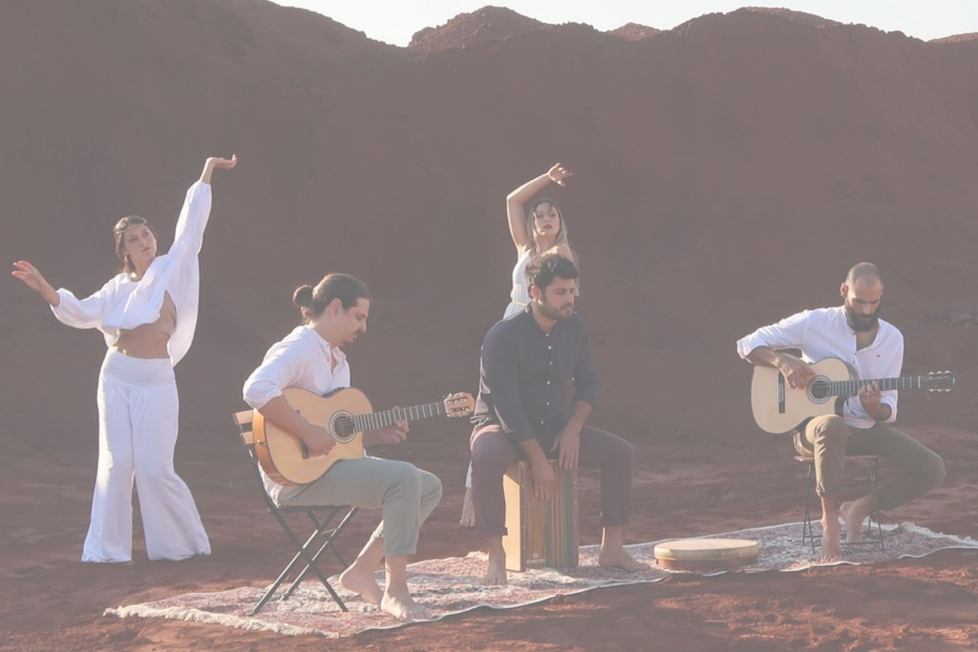 12 κυπριακά brands και ένα band στο Kahuna | | wiz cyprus guide