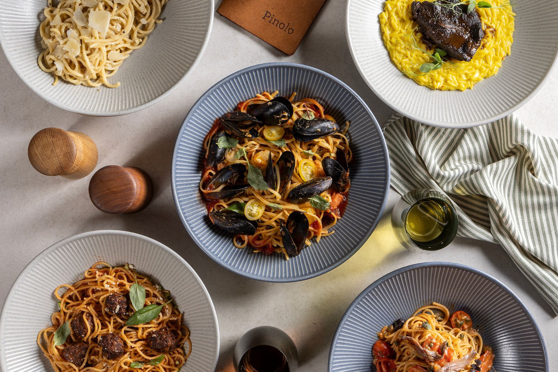 Νέες ιταλικές γεύσεις στο Pinolo: Η Pasta Week που δεν θέλεις να χάσεις ...