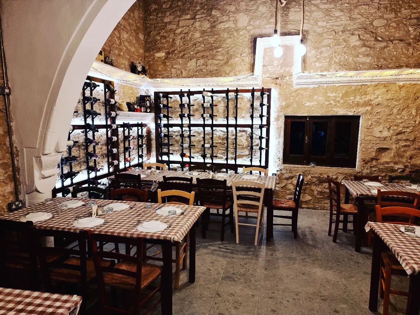 20 ταβέρνες στη Λεμεσό που αξίζει να επισκεφθείτε έστω μια φορά ...