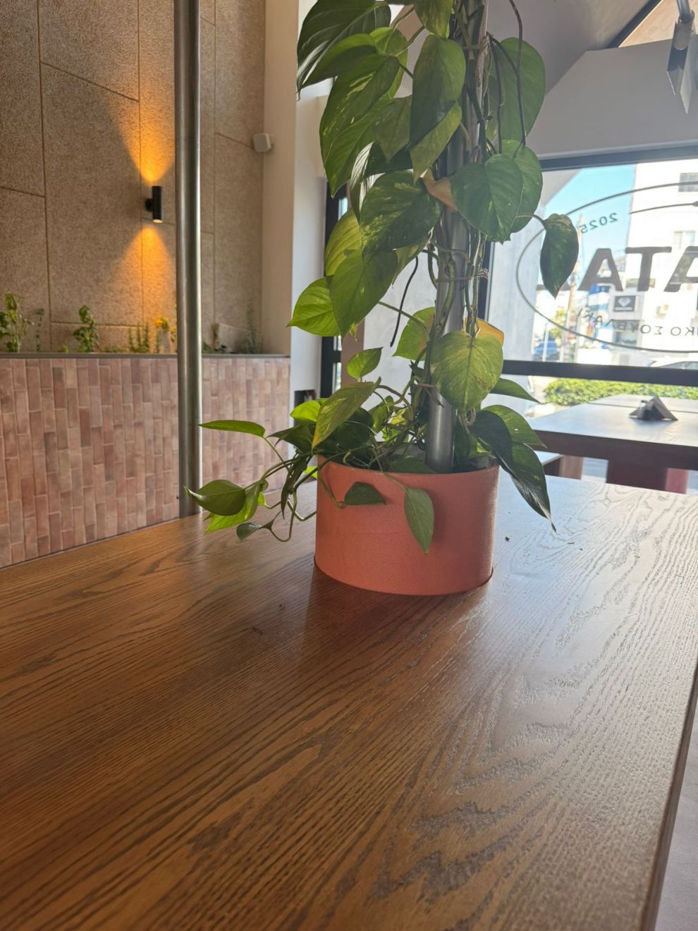 Ο Τατάς | Restaurants and Bars | wiz cyprus guide